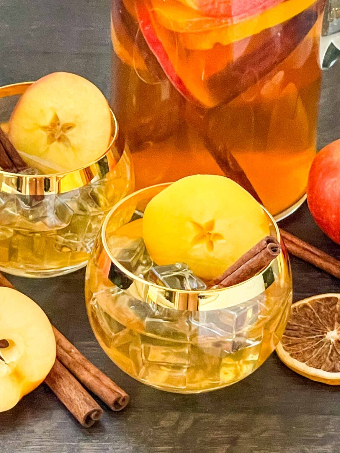 Fall Apple Cider Thanksgiving Sangria Recipe - olivetavern.com