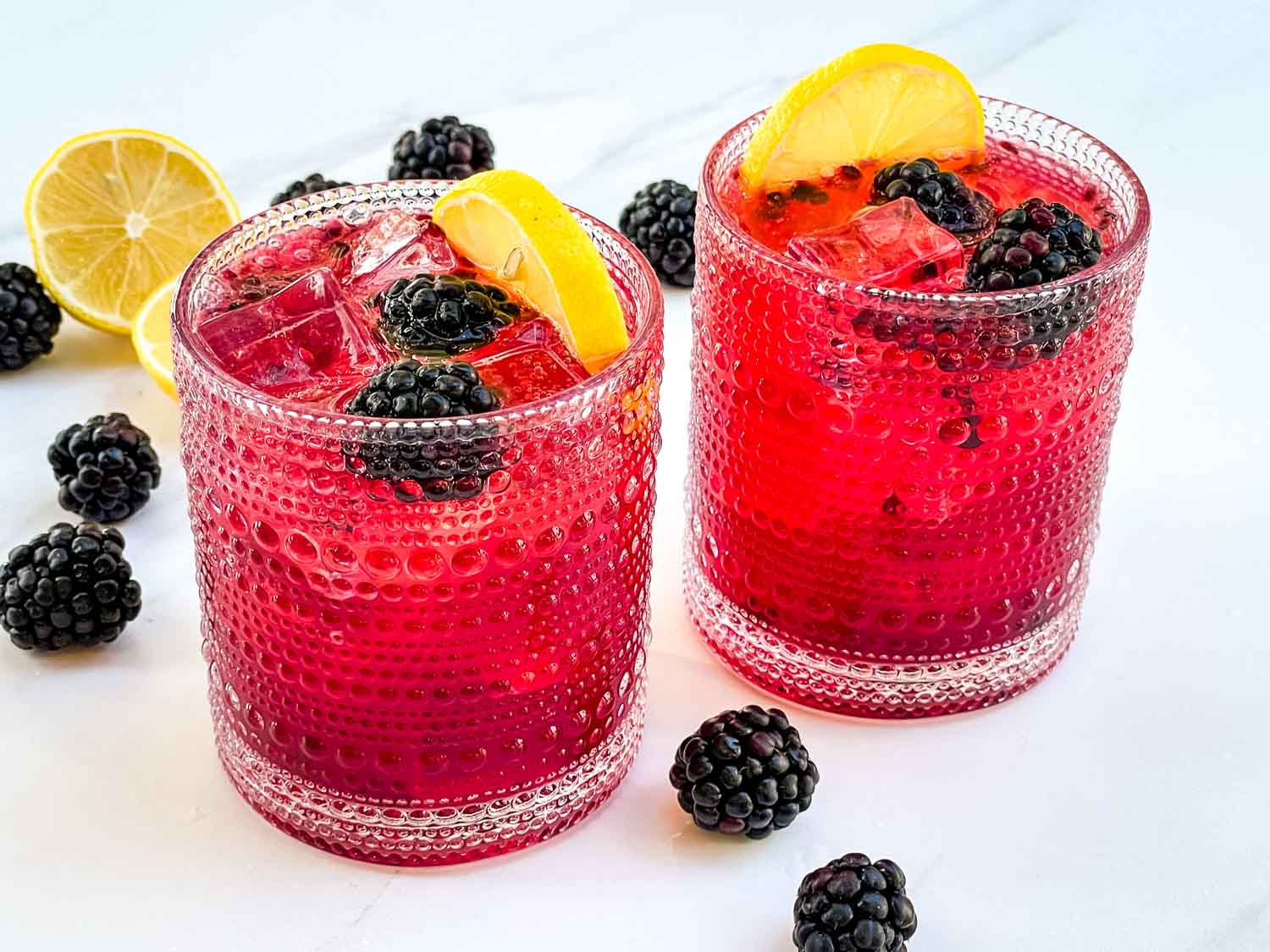 Sparkling Blackberry Bramble Mocktail - olivetavern.com