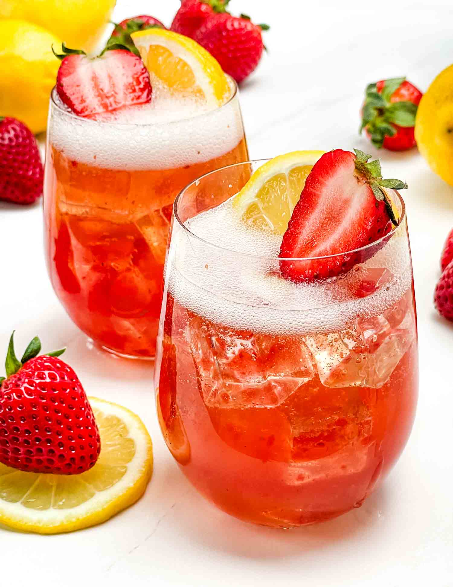 Strawberry Limoncello Spritz - olivetavern.com